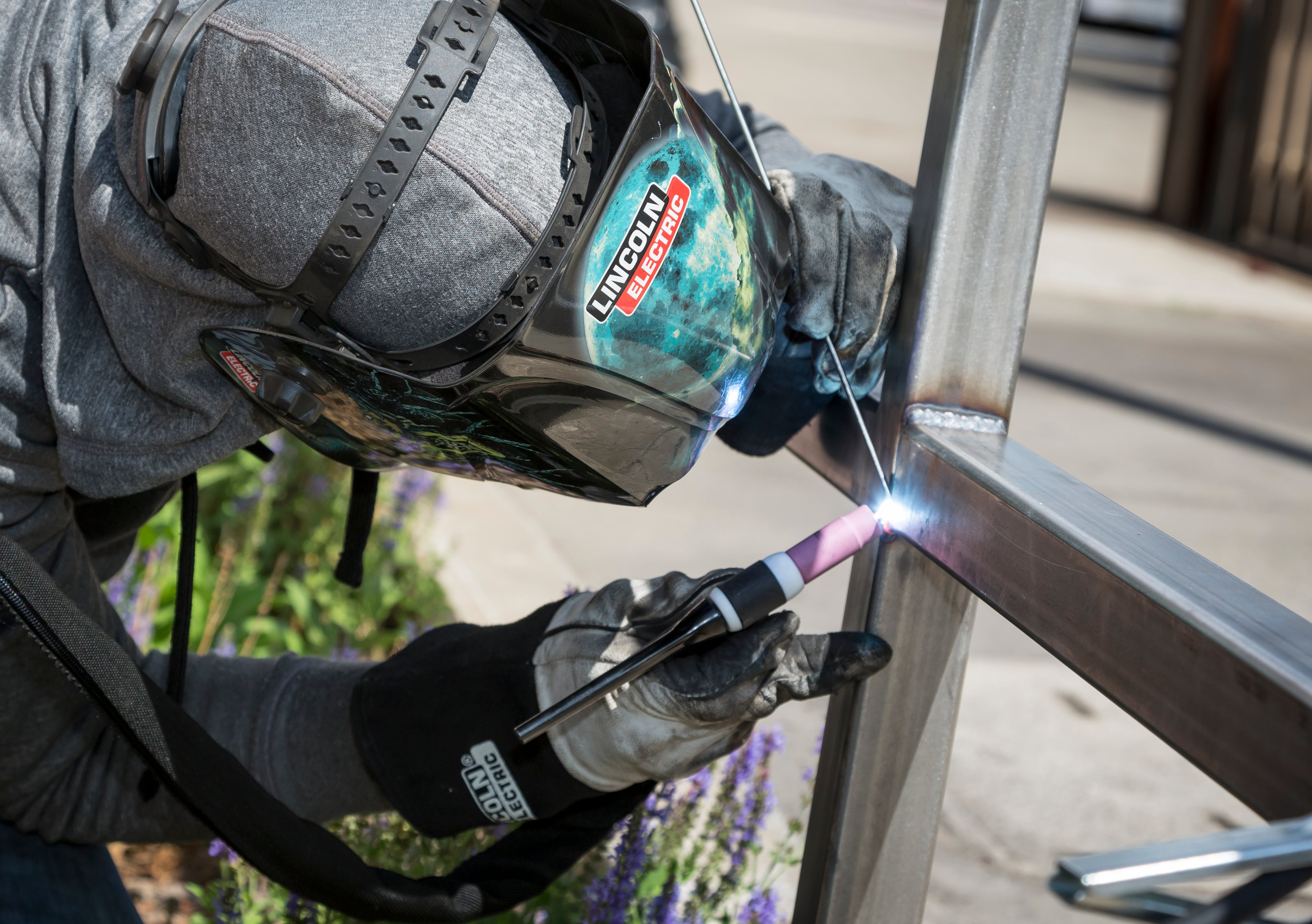 The Best Sale on the Lincoln Squarewave TIG/Stick Welder – Baker's Gas ...