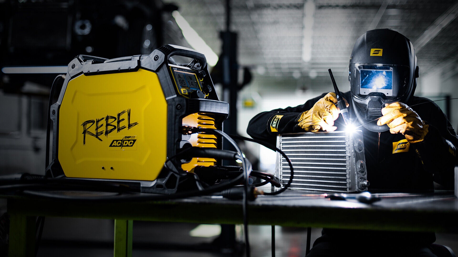Mastering Versatility: A Deep Dive into the ESAB Rebel EMP 205ic AC/DC ...