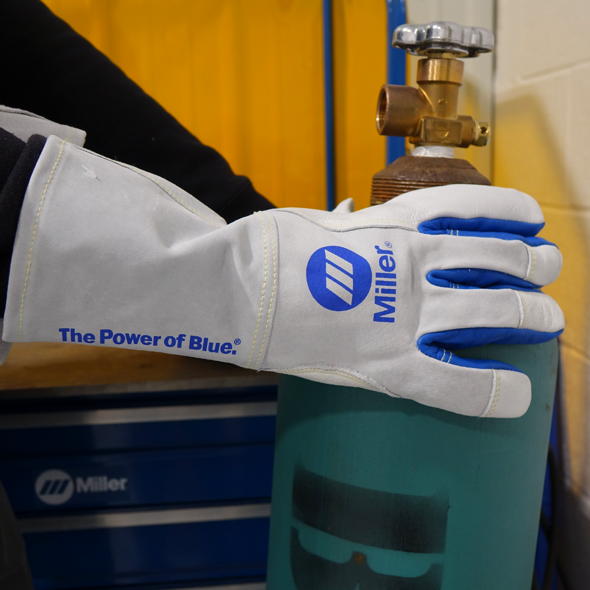 Miller Gloves & Jackets – Baker's Gas & Welding Supplies, Inc.