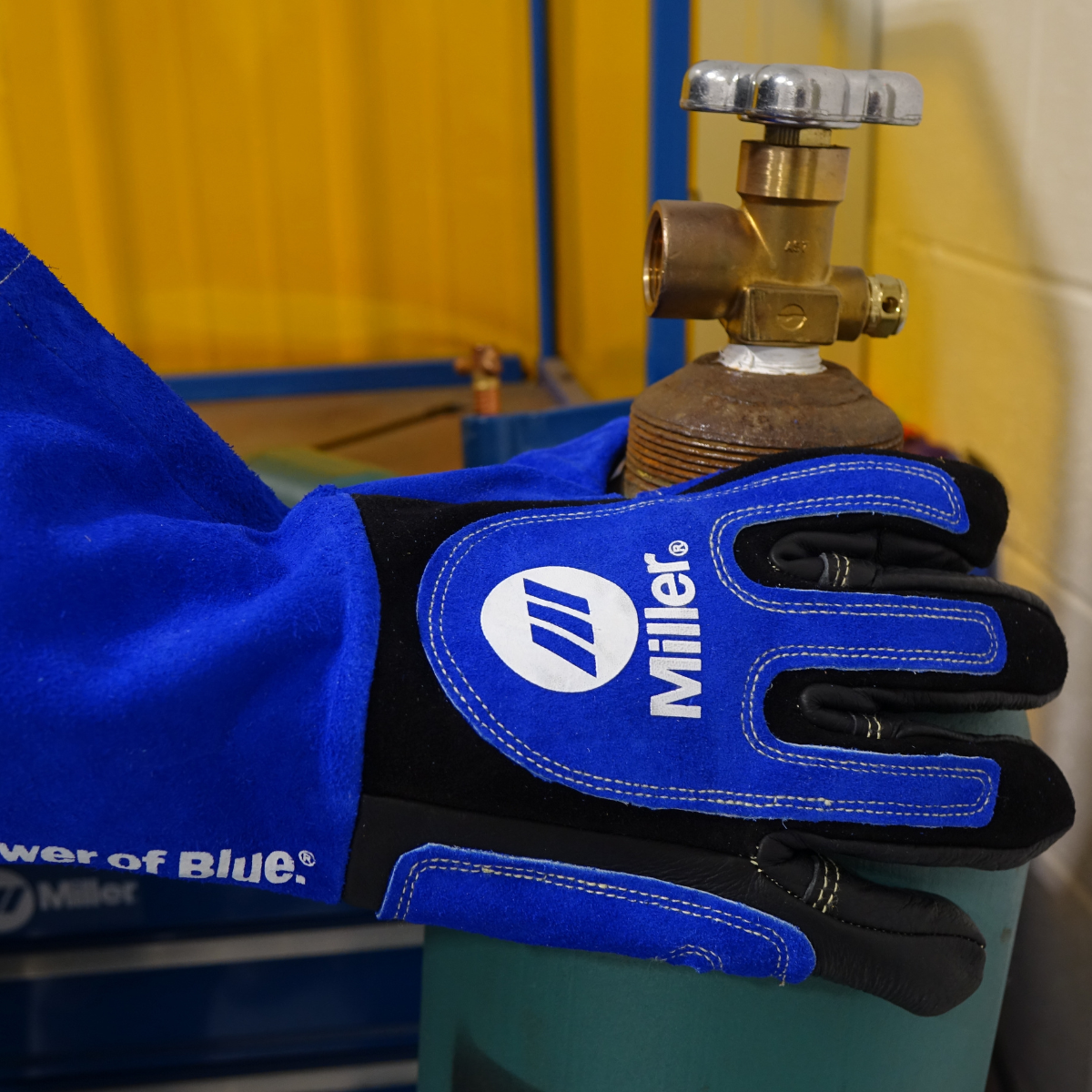 Welding, Cutting & Protective Gloves – Baker's Gas & Welding Supplies, Inc.